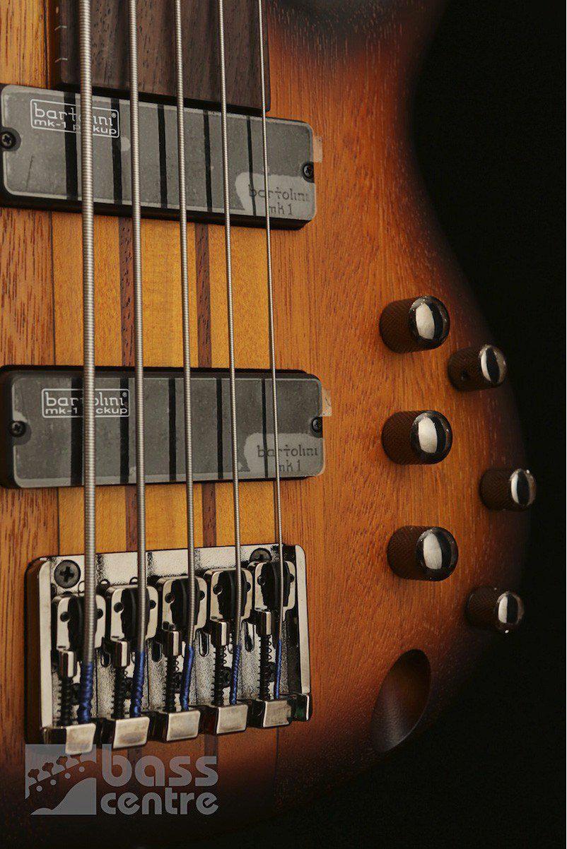Fretless 5 Strings